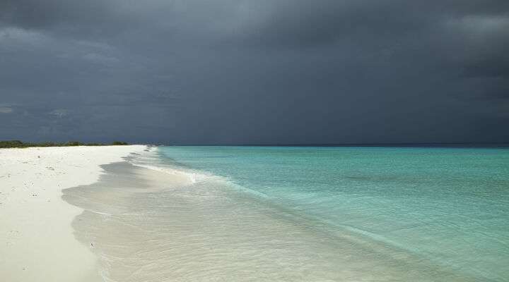 Klimaat van Curaçao, temperatuur en neerslag