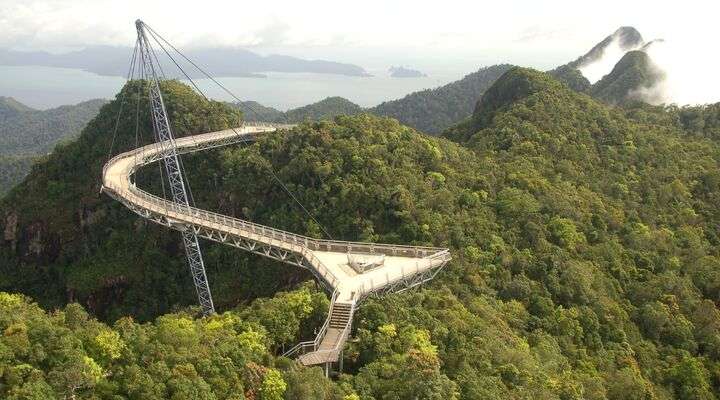 Top 10 extreme bruggen ter wereld | Reisgraag.nl